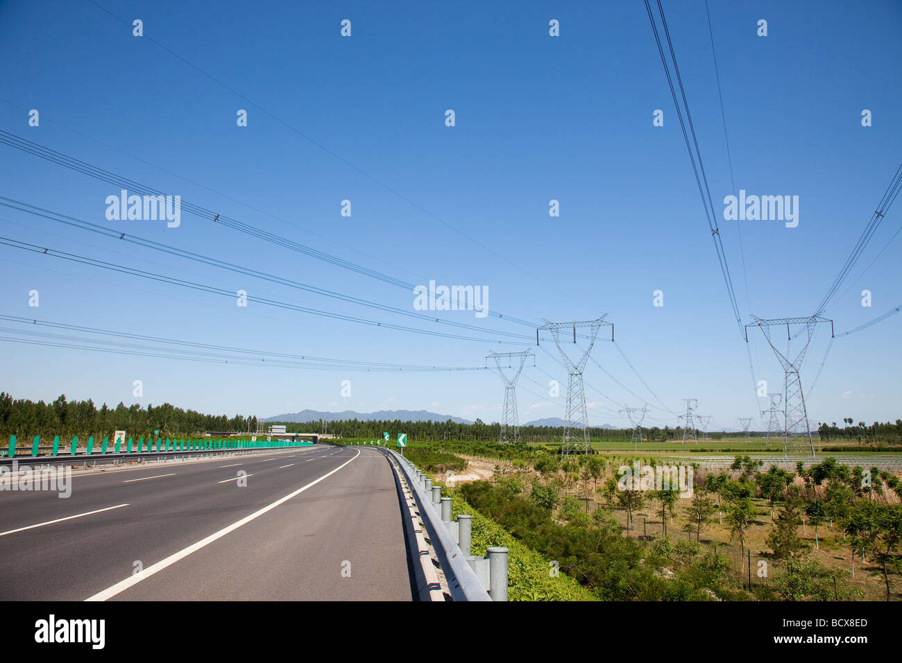 Highway pylon hi-res stock photography and images - Alamy