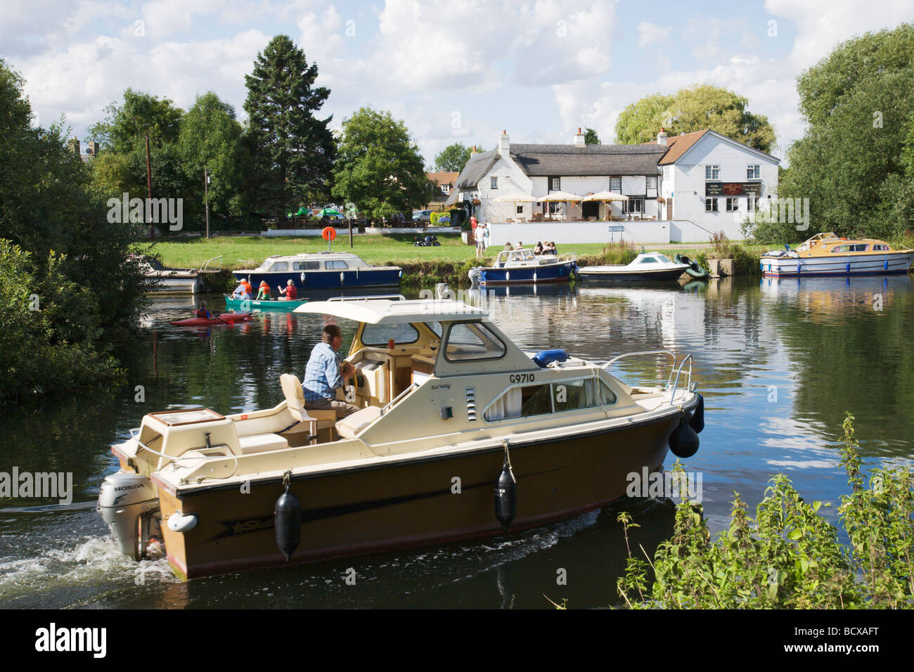The Old Ferryboat Inn, Holywell, Cambridgeshire, England, UK Stock ...