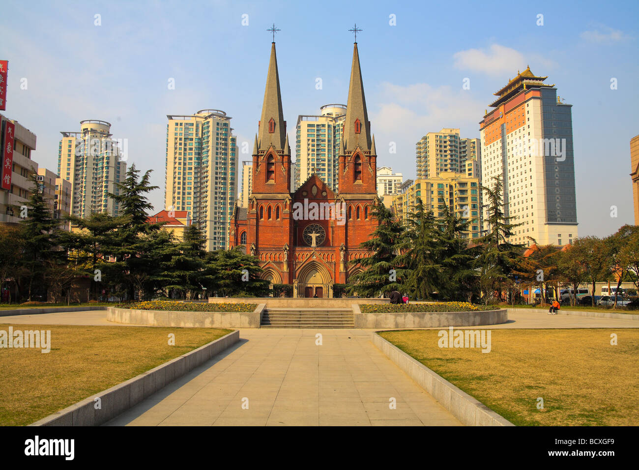Shanghai church hi-res stock photography and images - Alamy