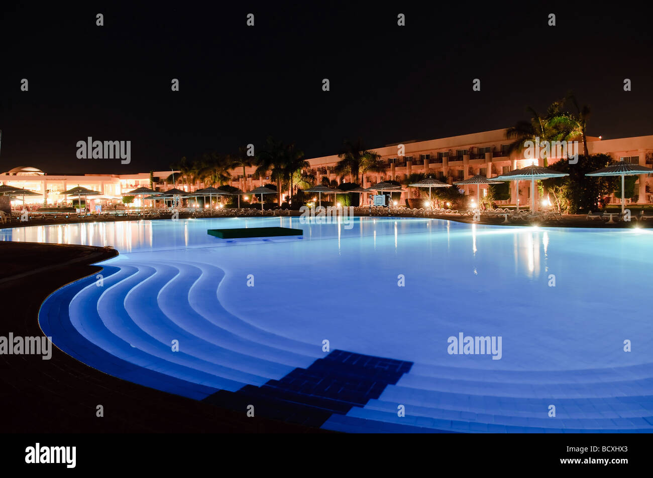 Luxury villa illuminated pool hi-res stock photography and images - Alamy