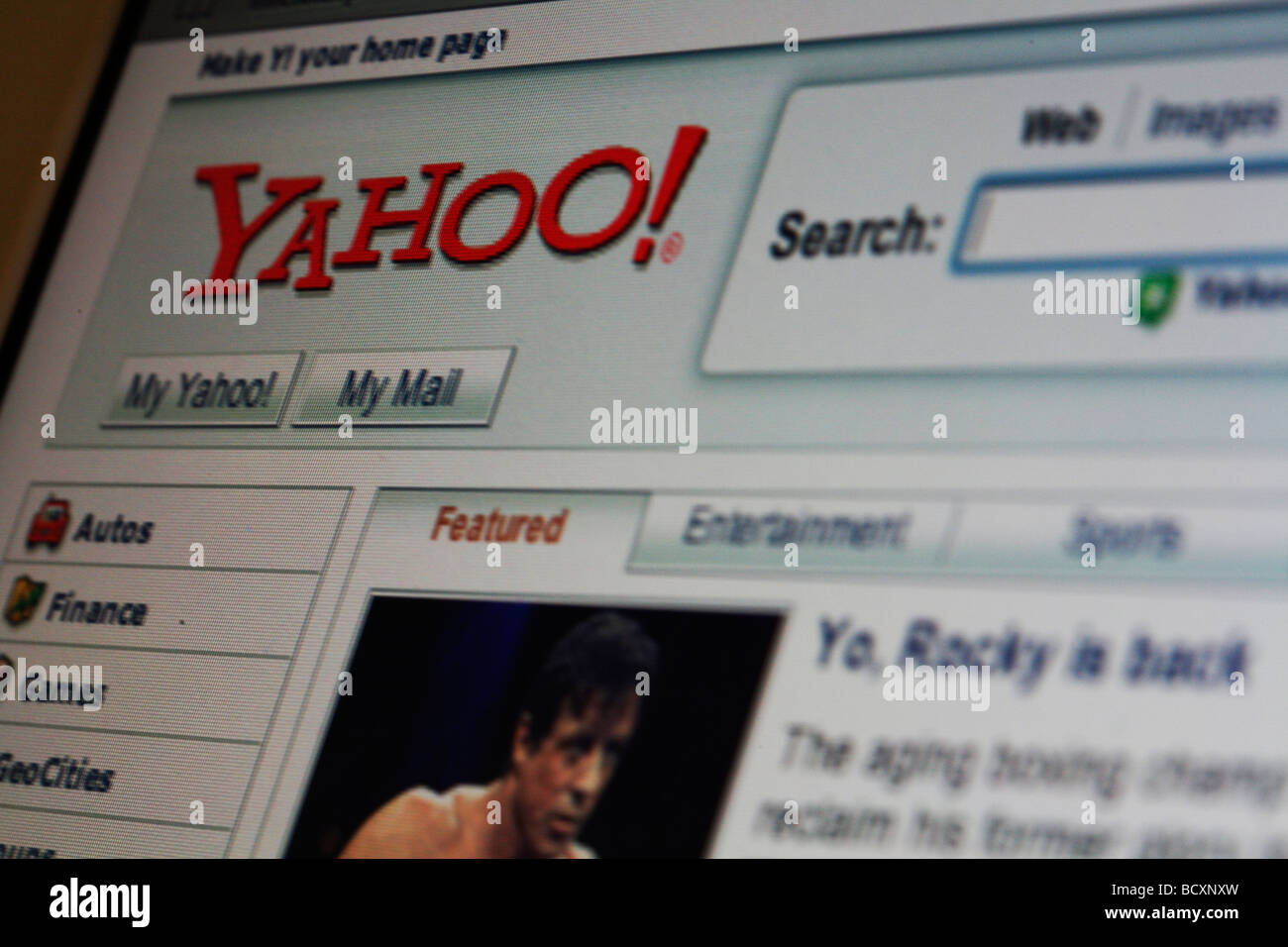 Yahoo computer hi-res stock photography and images - Alamy
