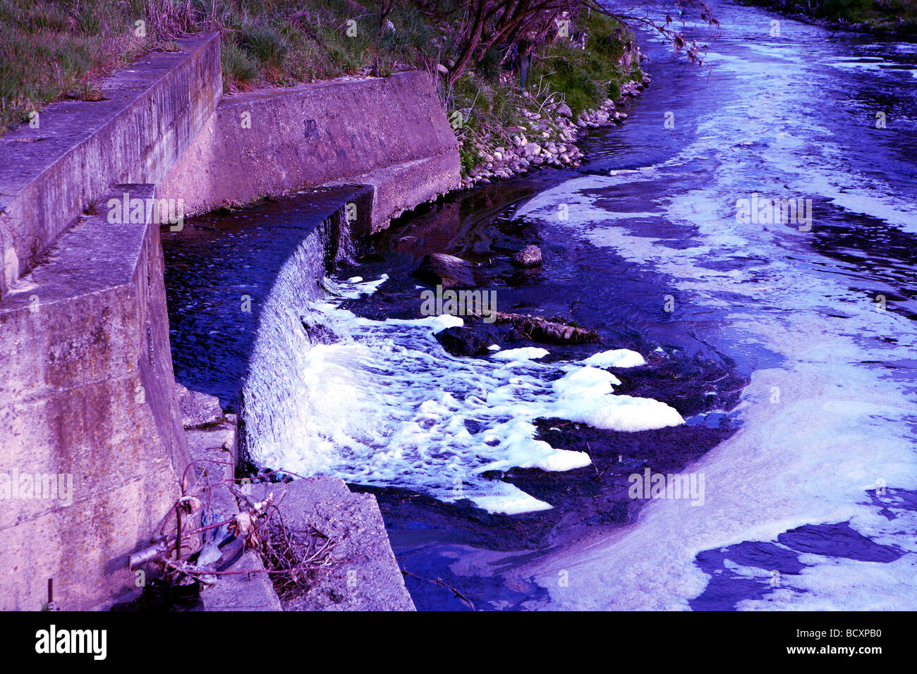 pollution of the lambro river, milan, lombardia, italy Stock Photo - Alamy