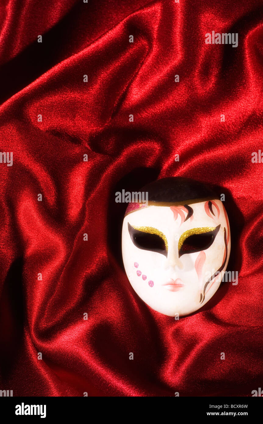 Red masks hi-res stock photography and images - Alamy