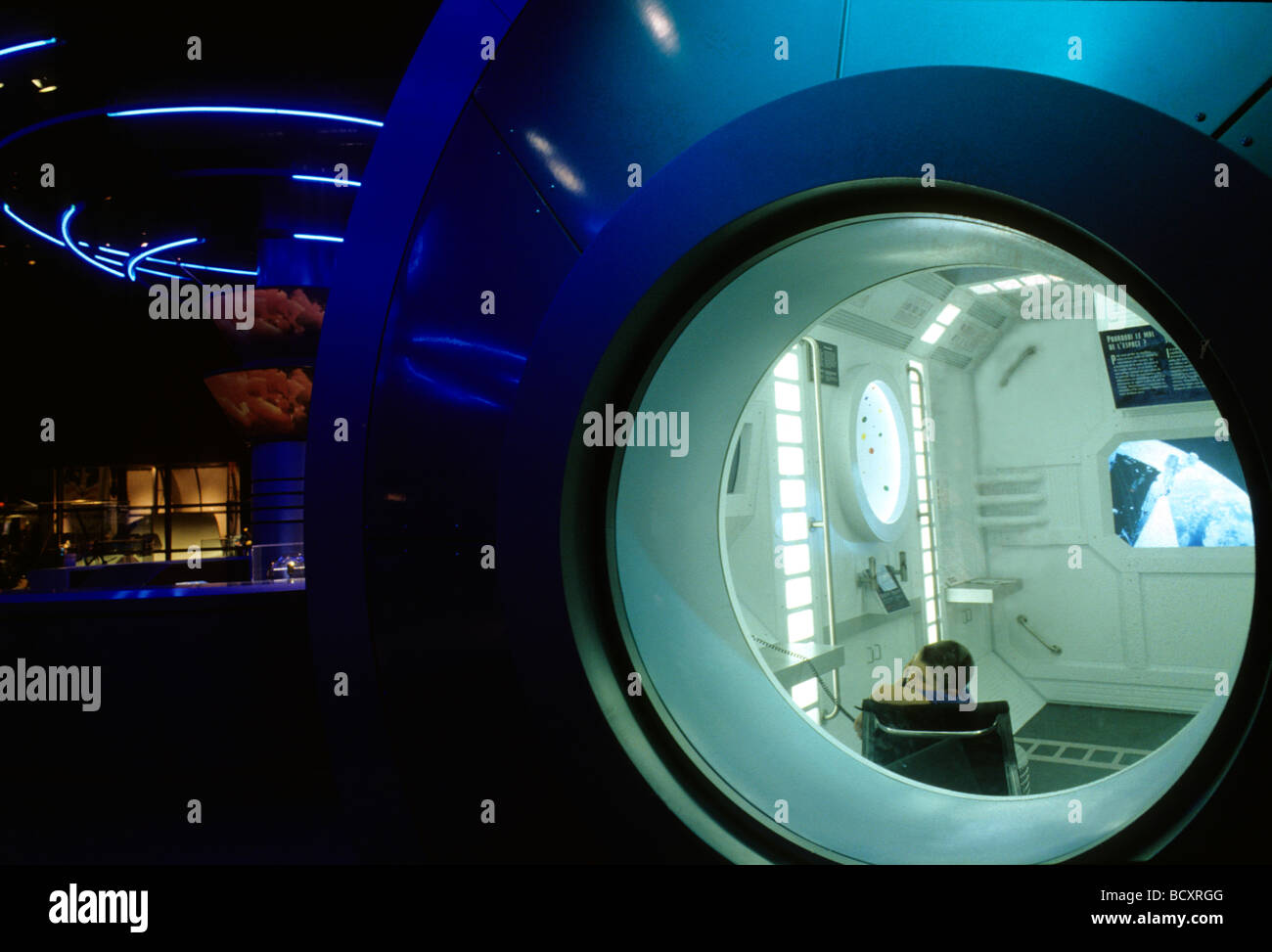 cosmodome space science centre and space camp, laval, montreal, canada ...