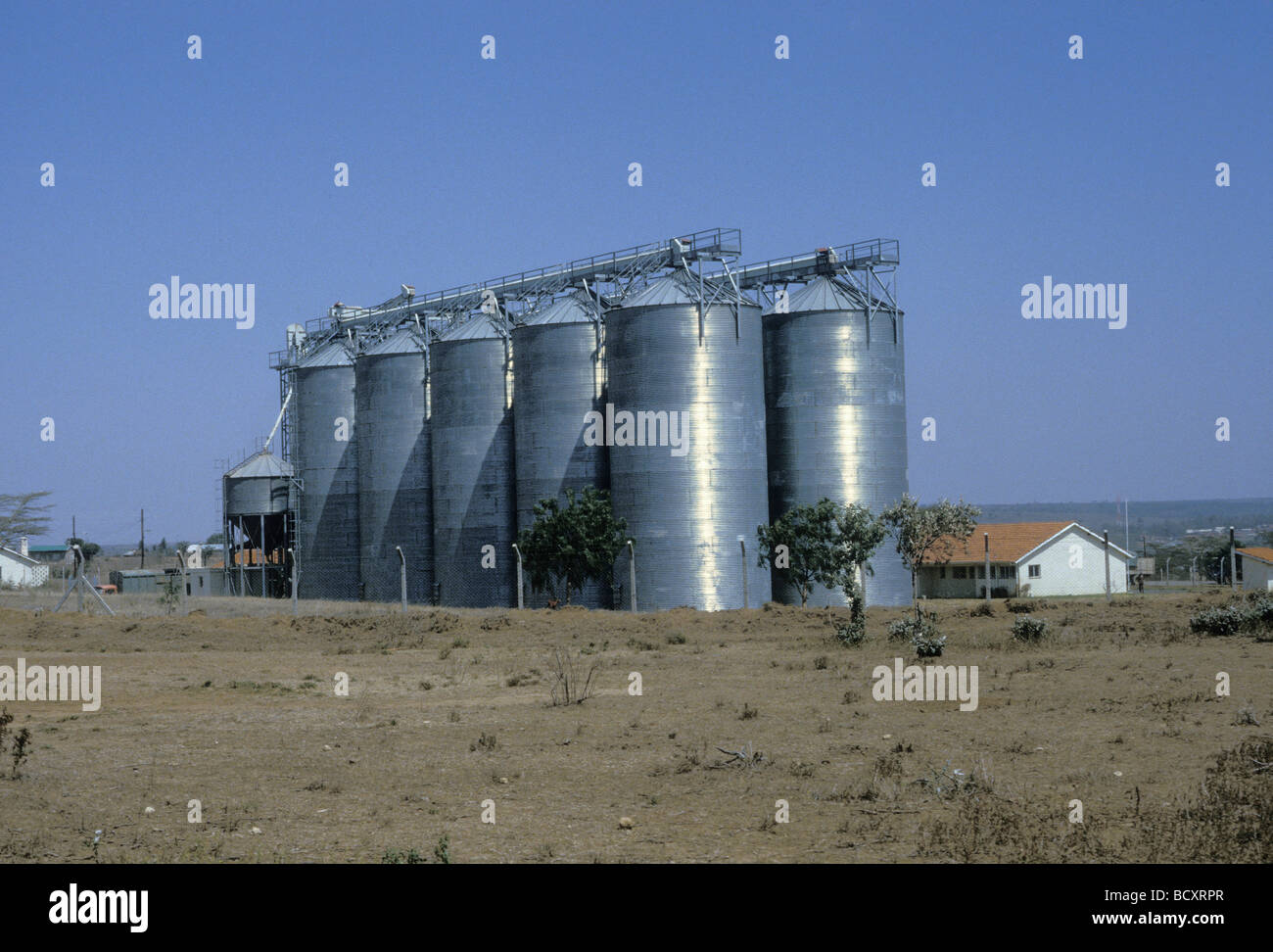 Maize storage africa hi-res stock photography and images - Alamy