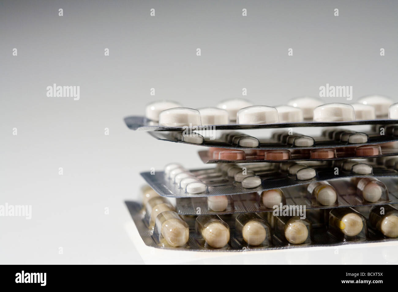 Blister tablets hi-res stock photography and images - Alamy
