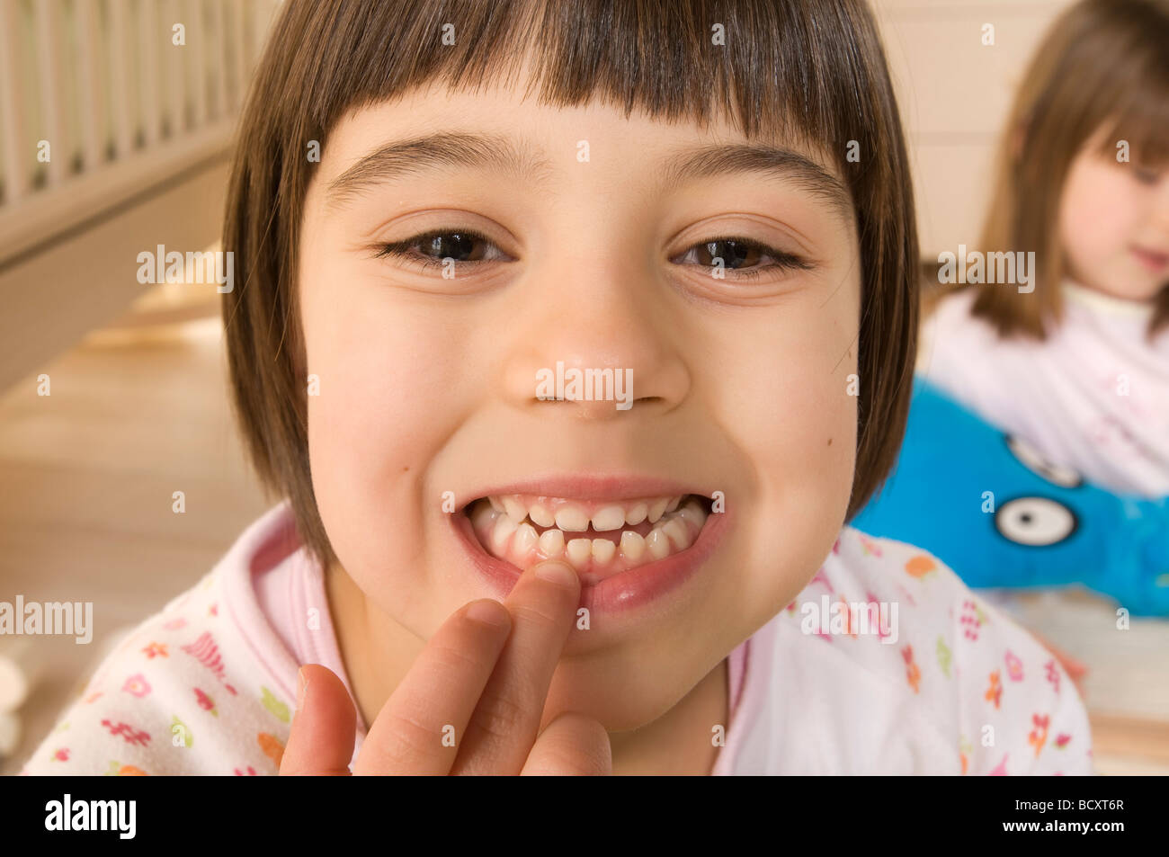 little girl, teeth Stock Photo - Alamy