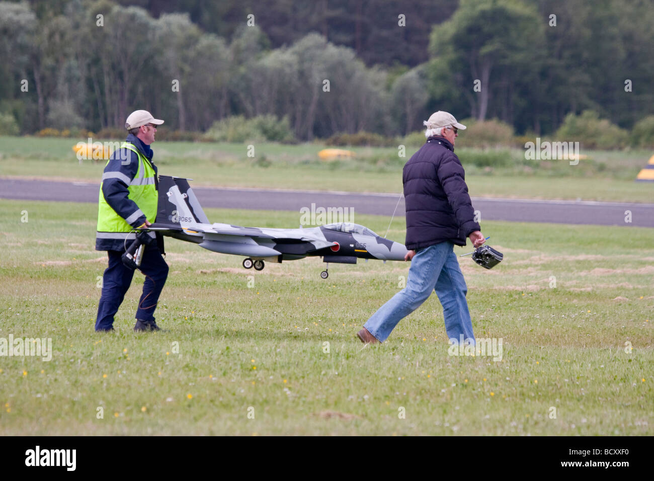 Remote controlled model airplane hi-res stock photography and images ...