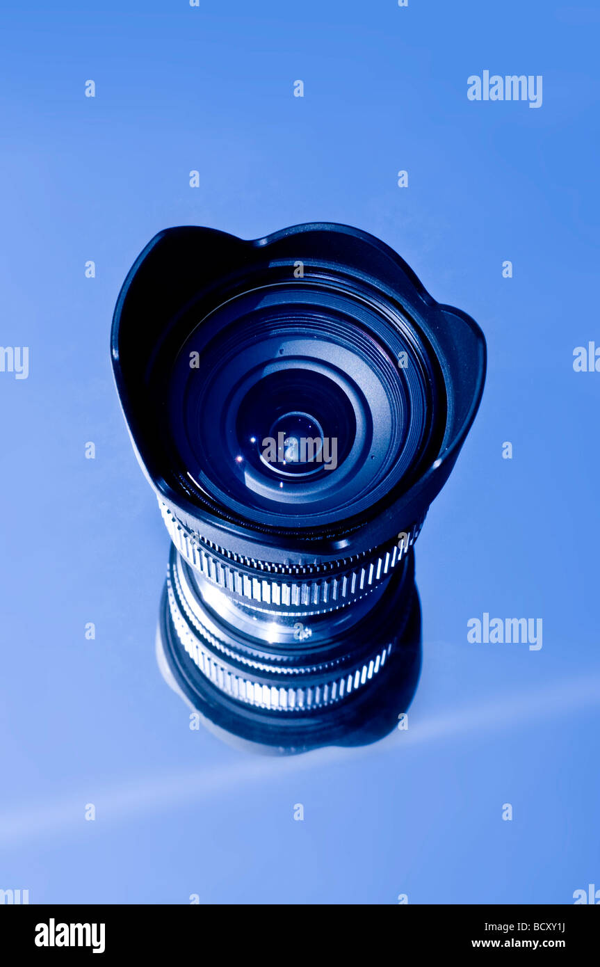 Lens apparatus hi-res stock photography and images - Alamy