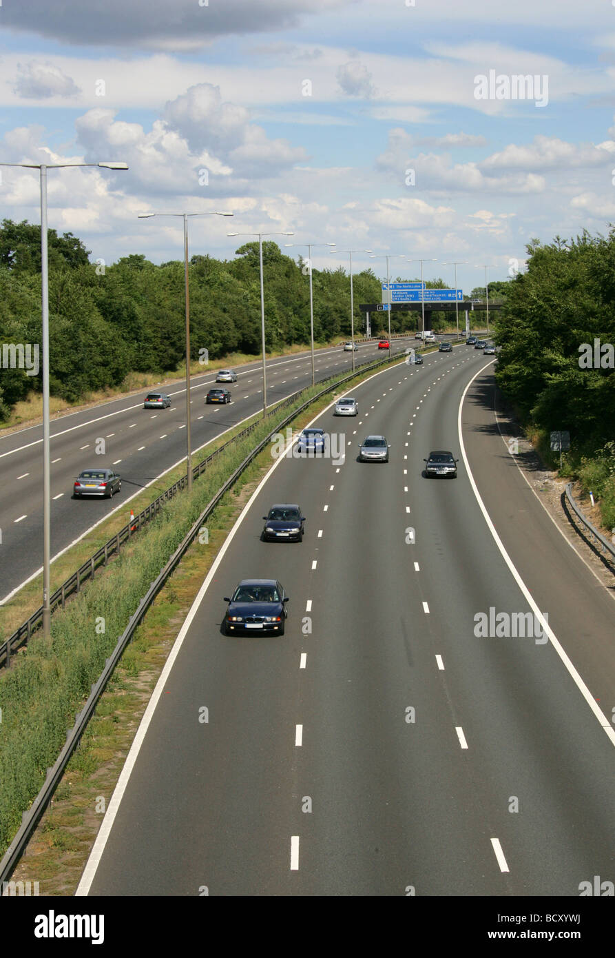 Traffic on the M25 Motorway Near Junction 21 Stock Photo - Alamy