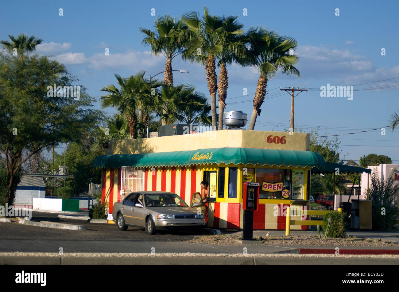 Drive Thru Restaurant Stock Photo - Alamy