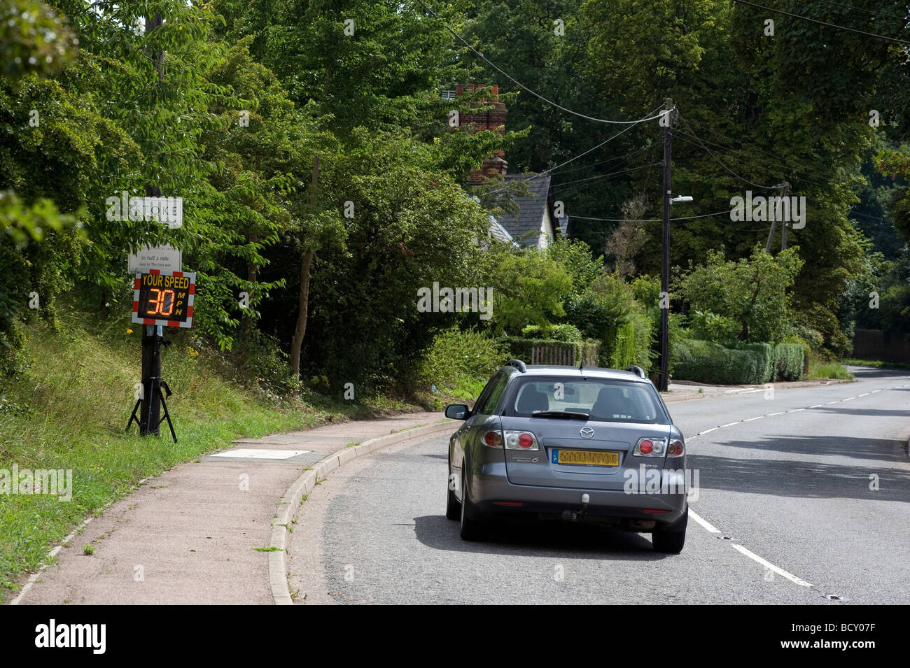 Speed Smiley SID Radar Speed indicator device SID Slow down 30mph ...