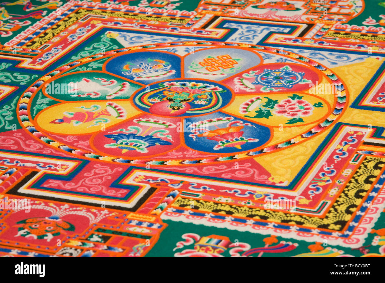 Sand mandala hi-res stock photography and images - Alamy