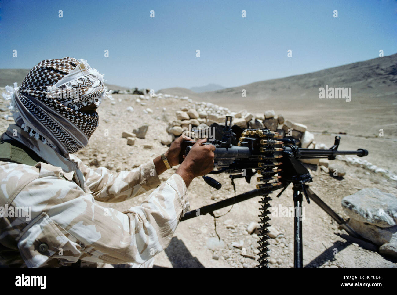 Taliban pakistan gun hi-res stock photography and images - Alamy