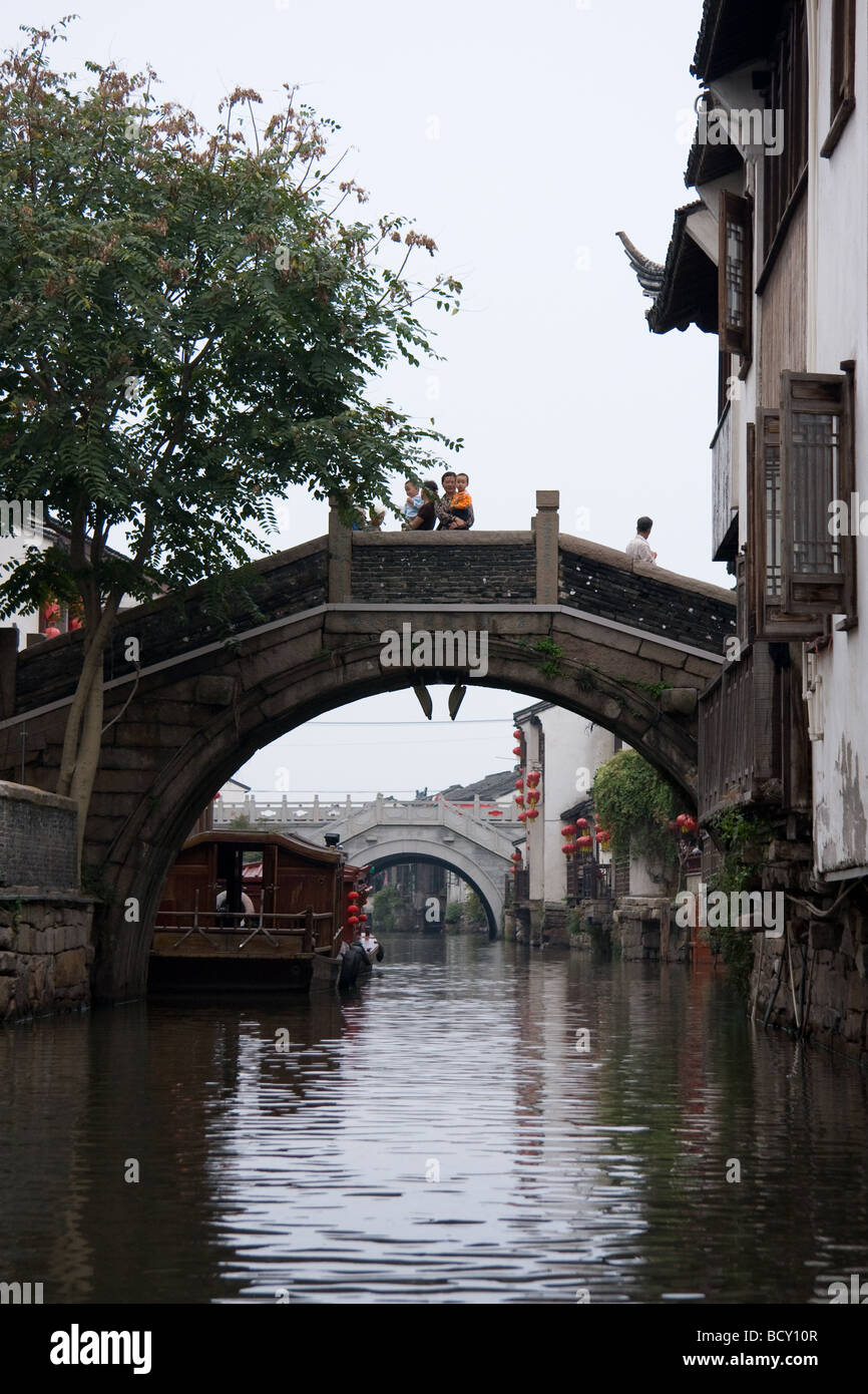 Ancient buildings and bridges hi-res stock photography and images - Alamy