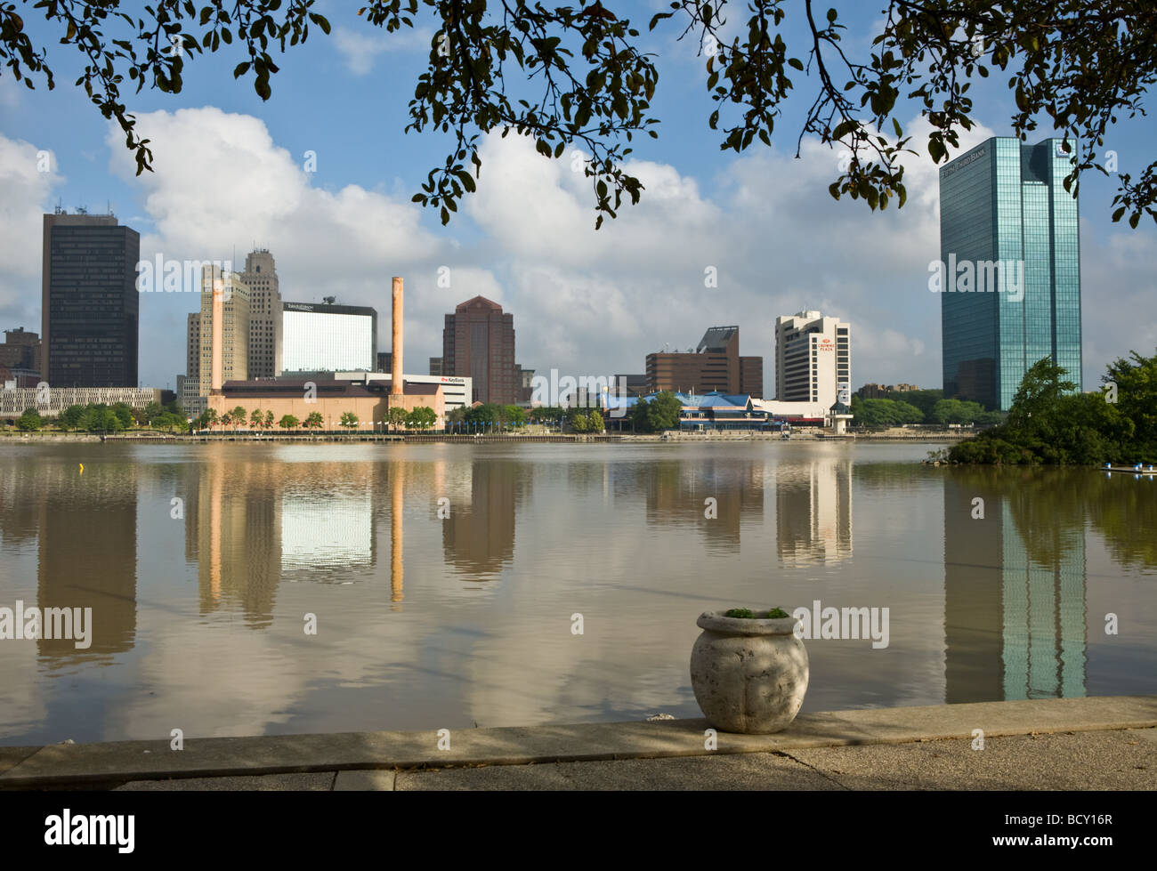 Skyline of Toledo Ohio Stock Photo - Alamy