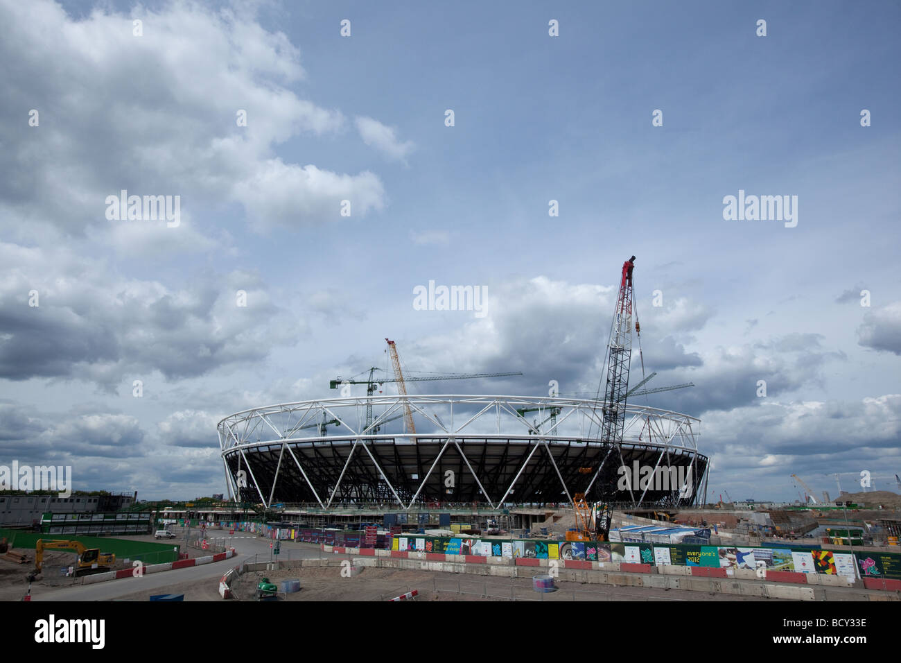 London Olympic 2012 Stadium under construction May 2009 Stock Photo - Alamy