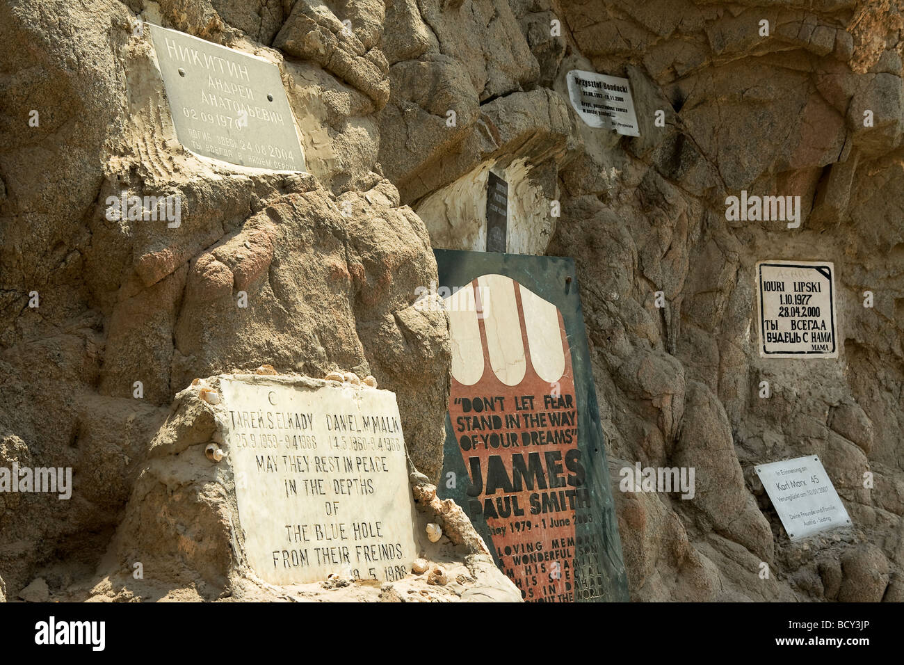 Tombstones of dead divers, blue hole, Dahab, Egypt Stock Photo - Alamy