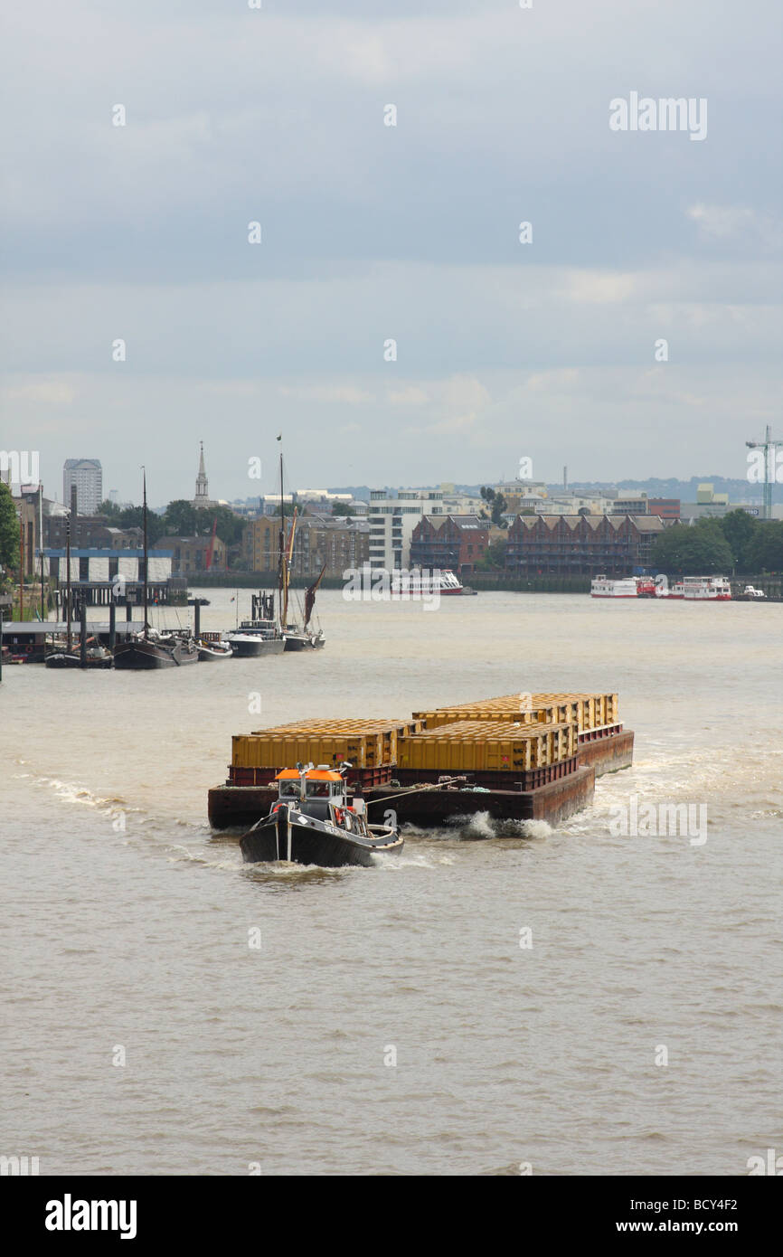 Cargo barge hi-res stock photography and images - Alamy