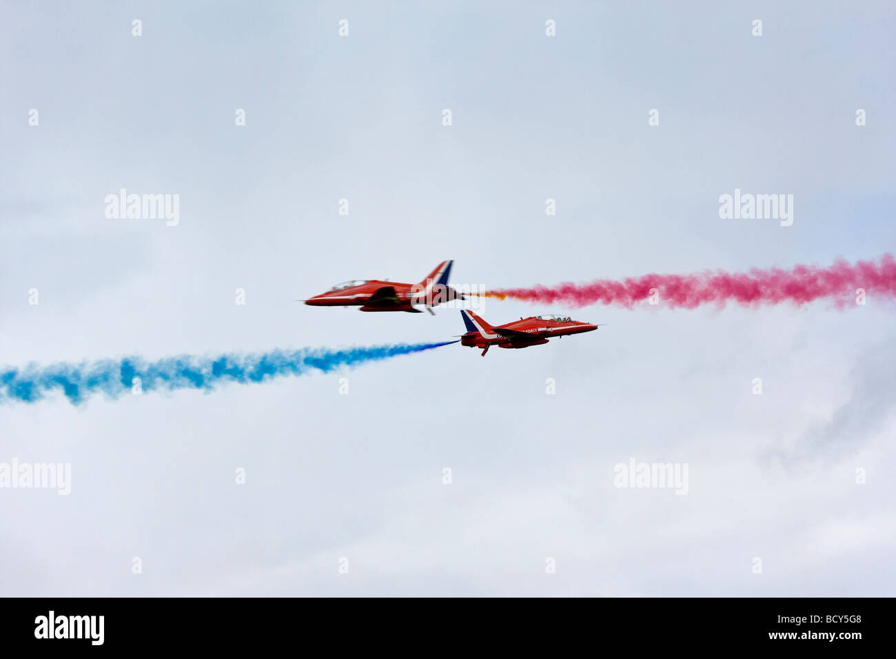 RAF Red Arrows display team close pass Stock Photo - Alamy