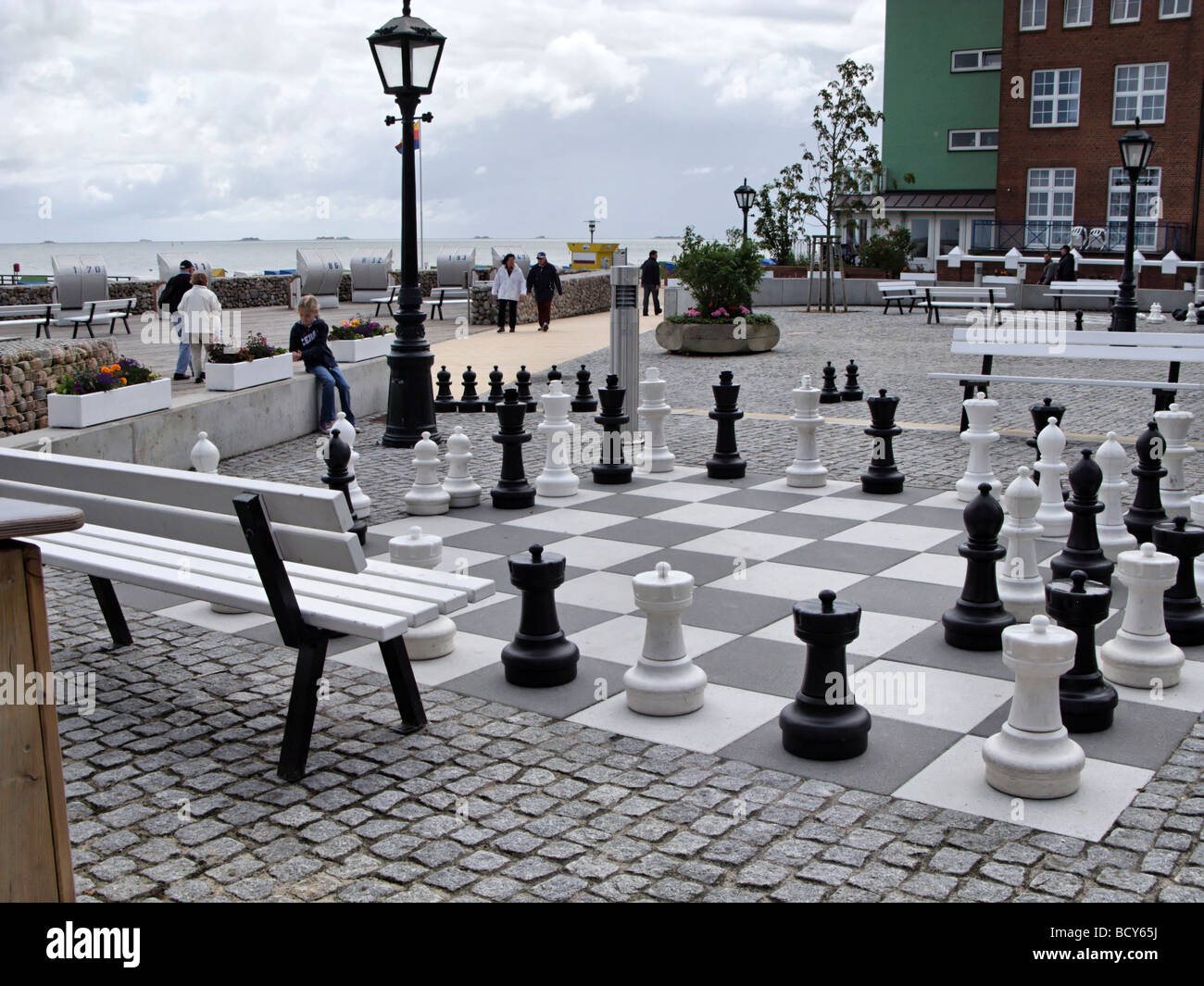 Street chess hi-res stock photography and images - Alamy