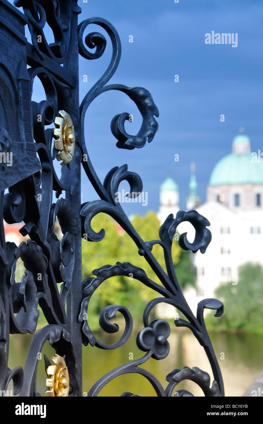 Cast iron lace hi-res stock photography and images - Alamy