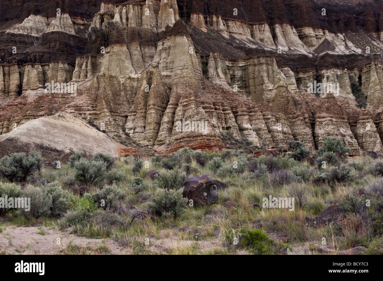 Sedimentary rock layers horizontal hi-res stock photography and images ...