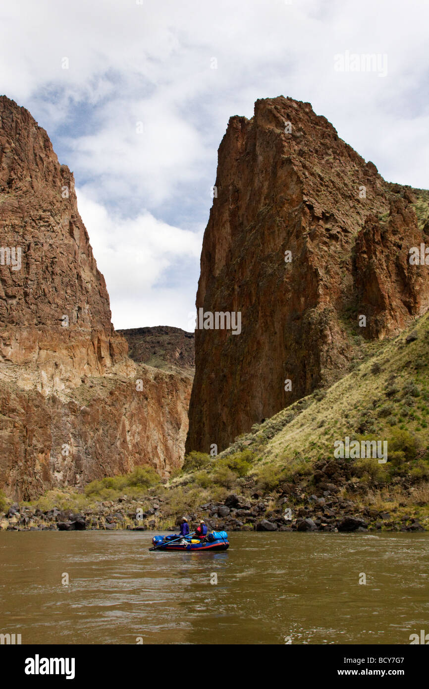 RAFTING down the wild and scenic OWYHEE RIVER gorge EASTERN OREGON ...