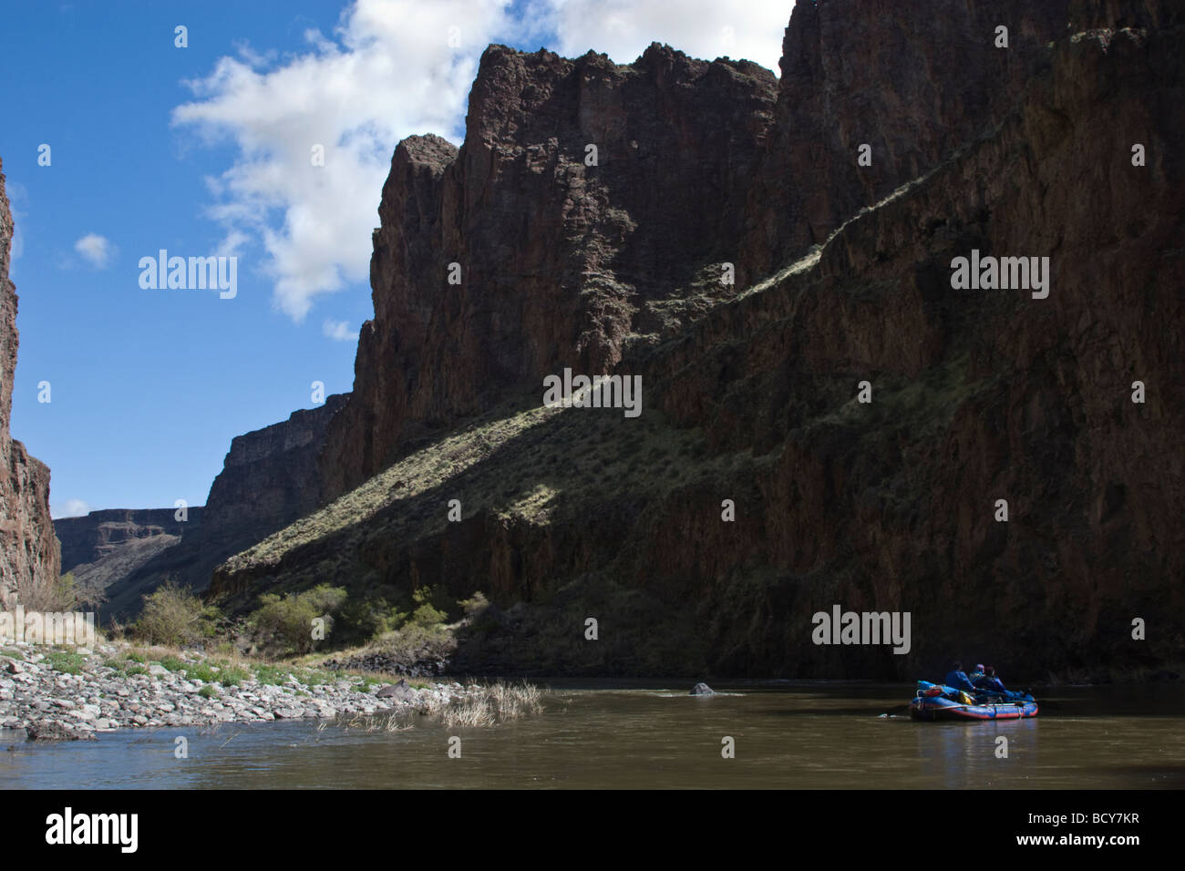 RAFTING down the wild and scenic OWYHEE RIVER gorge EASTERN OREGON ...