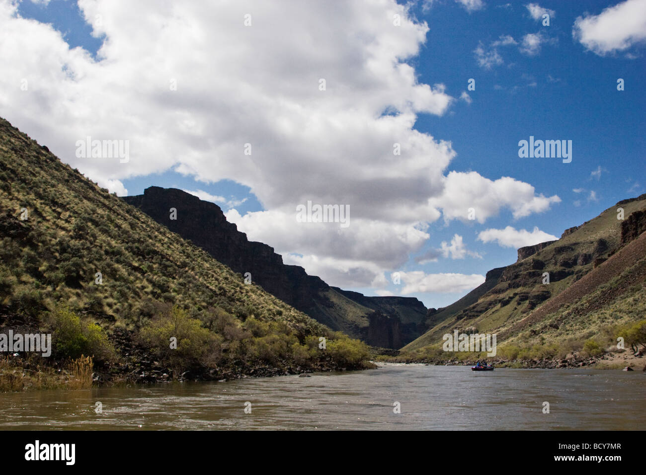 RAFTING down the wild and scenic OWYHEE RIVER gorge EASTERN OREGON ...