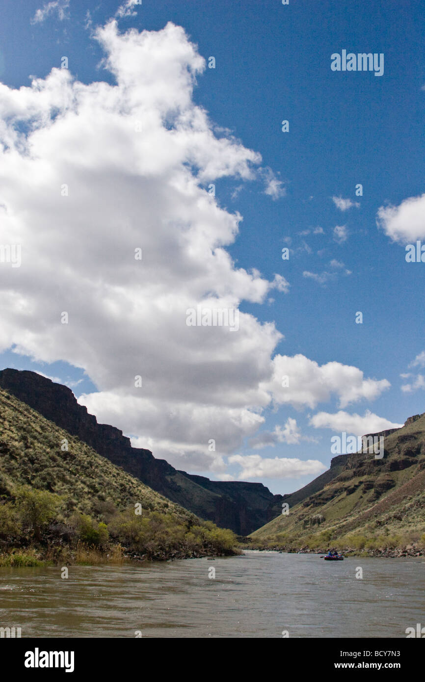 RAFTING down the wild and scenic OWYHEE RIVER gorge EASTERN OREGON ...