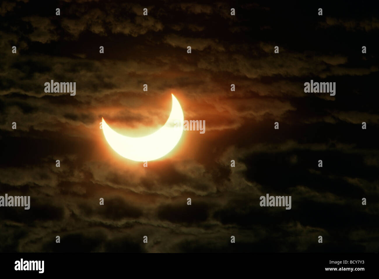Sun blocked by the moon hi-res stock photography and images - Alamy