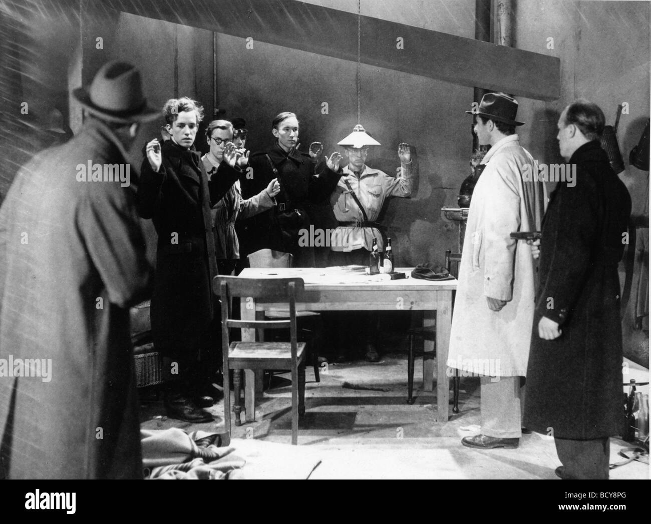 De rode enge (1945) hi-res stock photography and images - Alamy