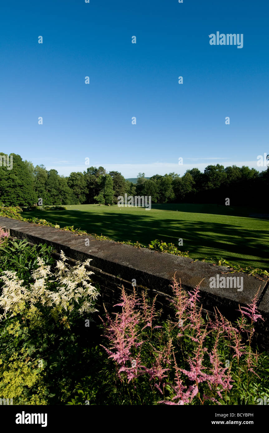Landscaped garden in the Berkshires Stock Photo - Alamy