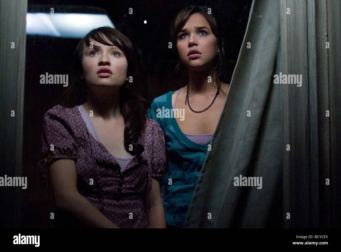 The Uninvited Year 2009 Directors Charles Guard, Thomas Guard Emily ...