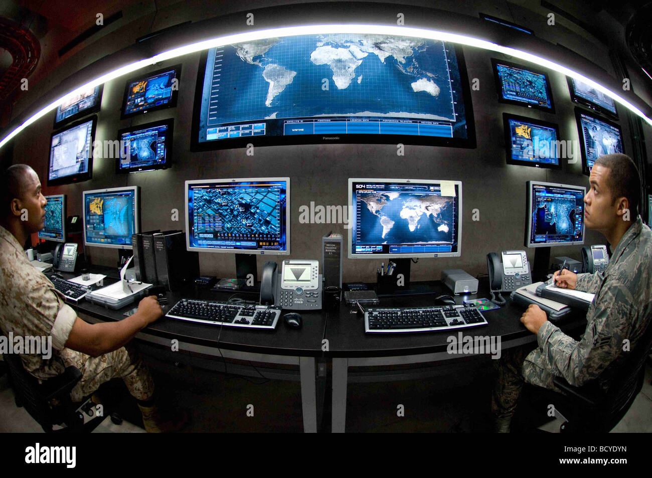 Michael bay 2009 transformers hi-res stock photography and images - Alamy