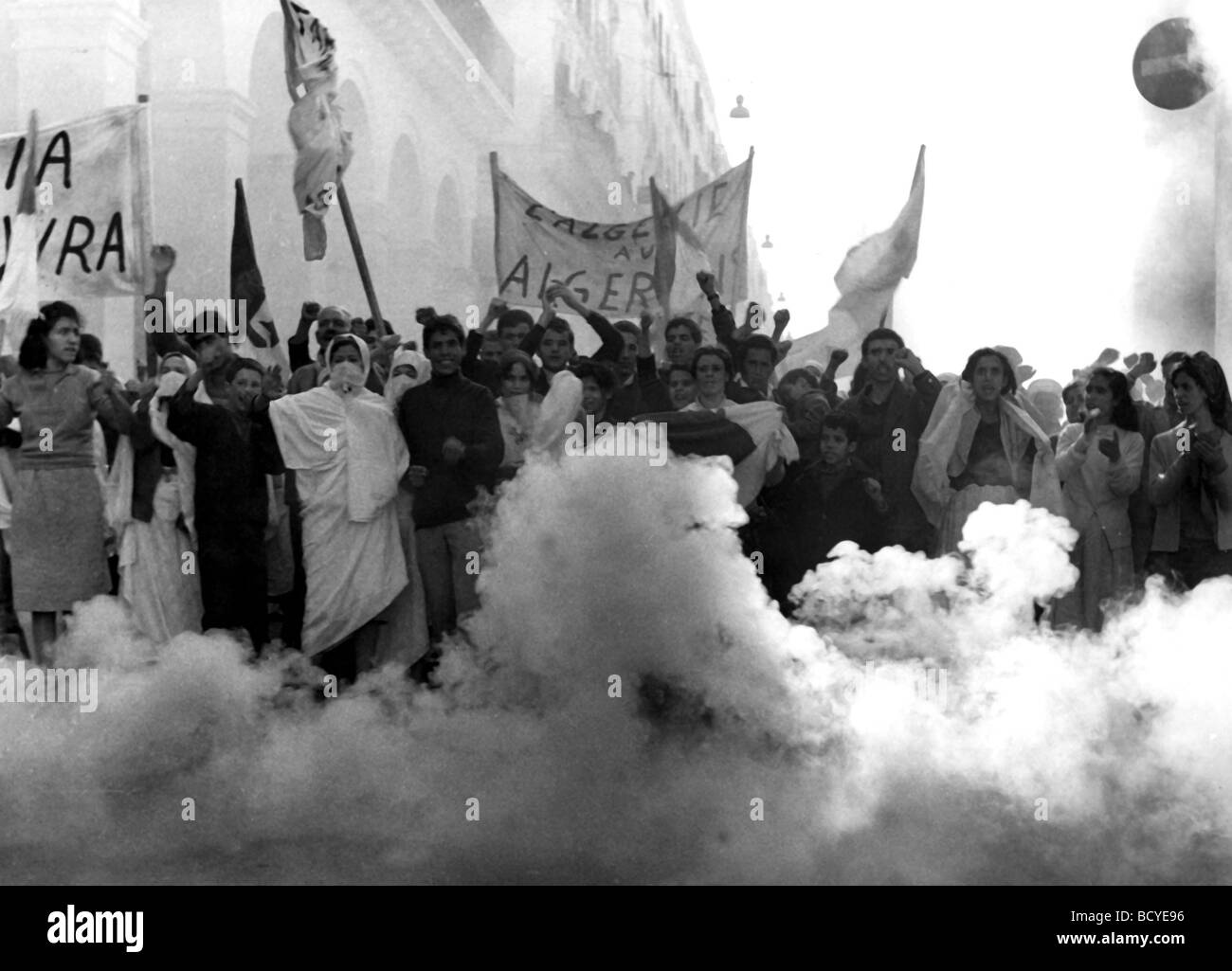 La battaglia di Algeri Year : 1965 Director : Gillo Pontecorvo Stock ...