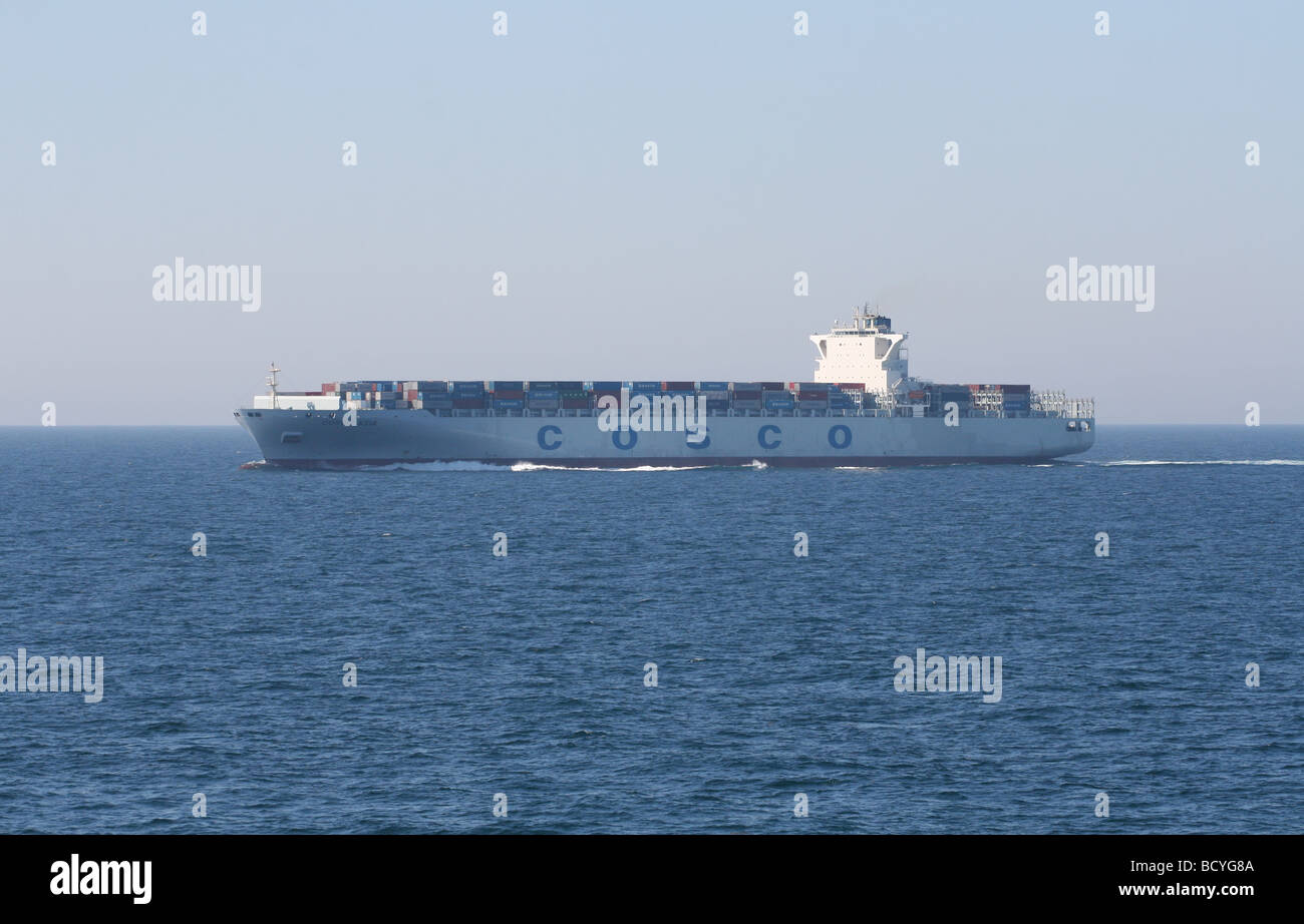 Cosco container ship hi-res stock photography and images - Alamy