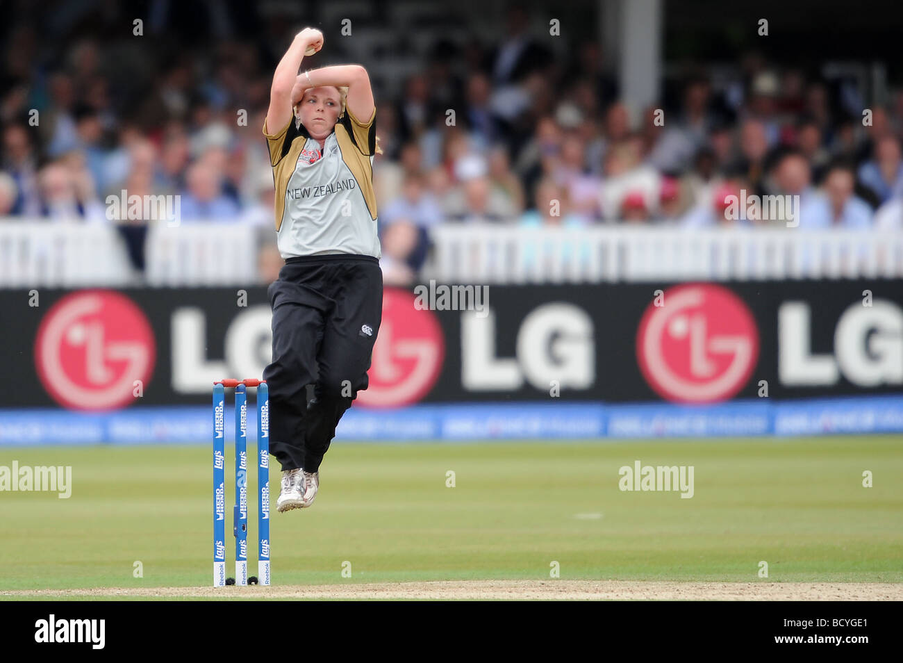 Lucy doolan hi-res stock photography and images - Alamy