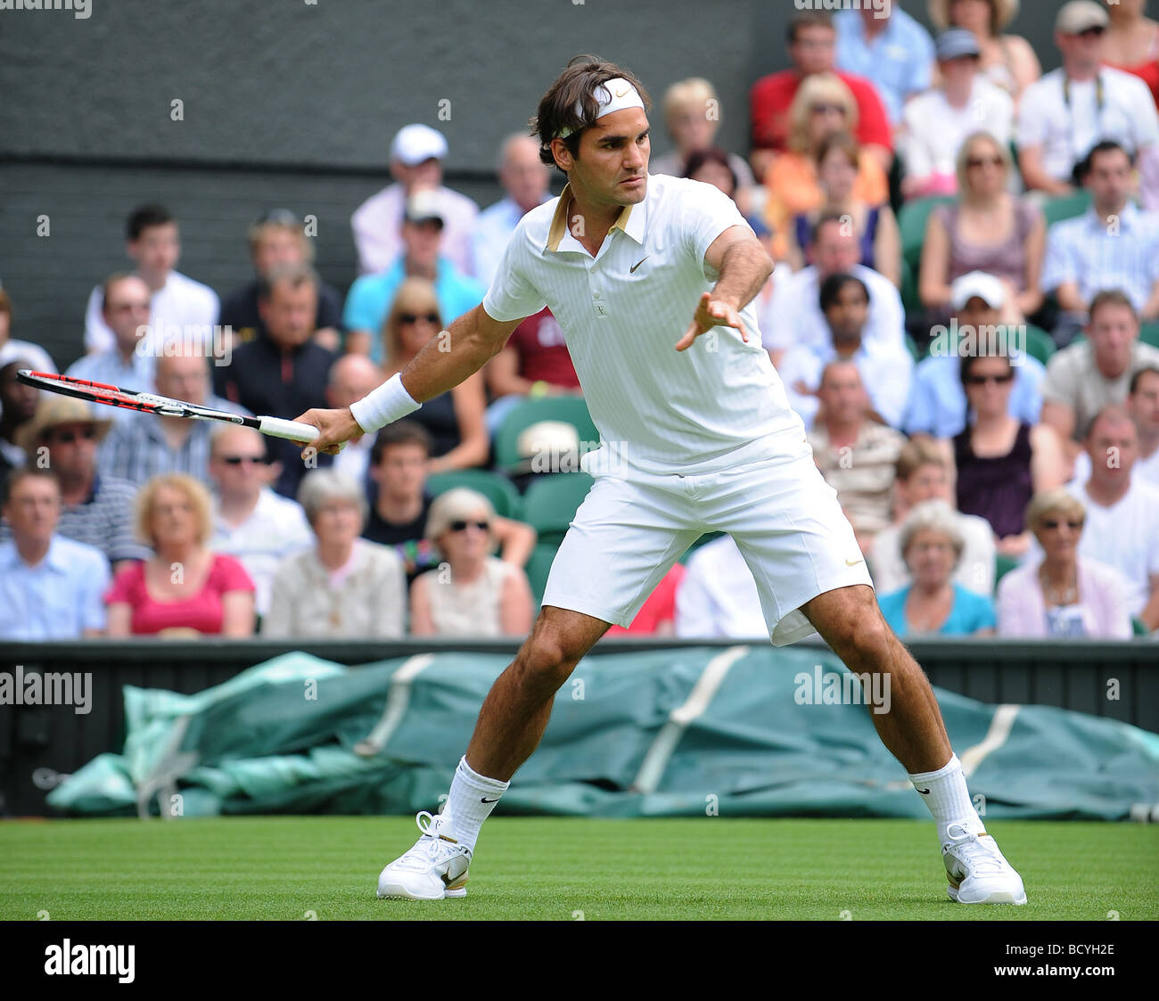 ROGER FEDERER SWITZERLAND WIMBLEDON LONDON ENGLAND 22 June 2009 Stock ...