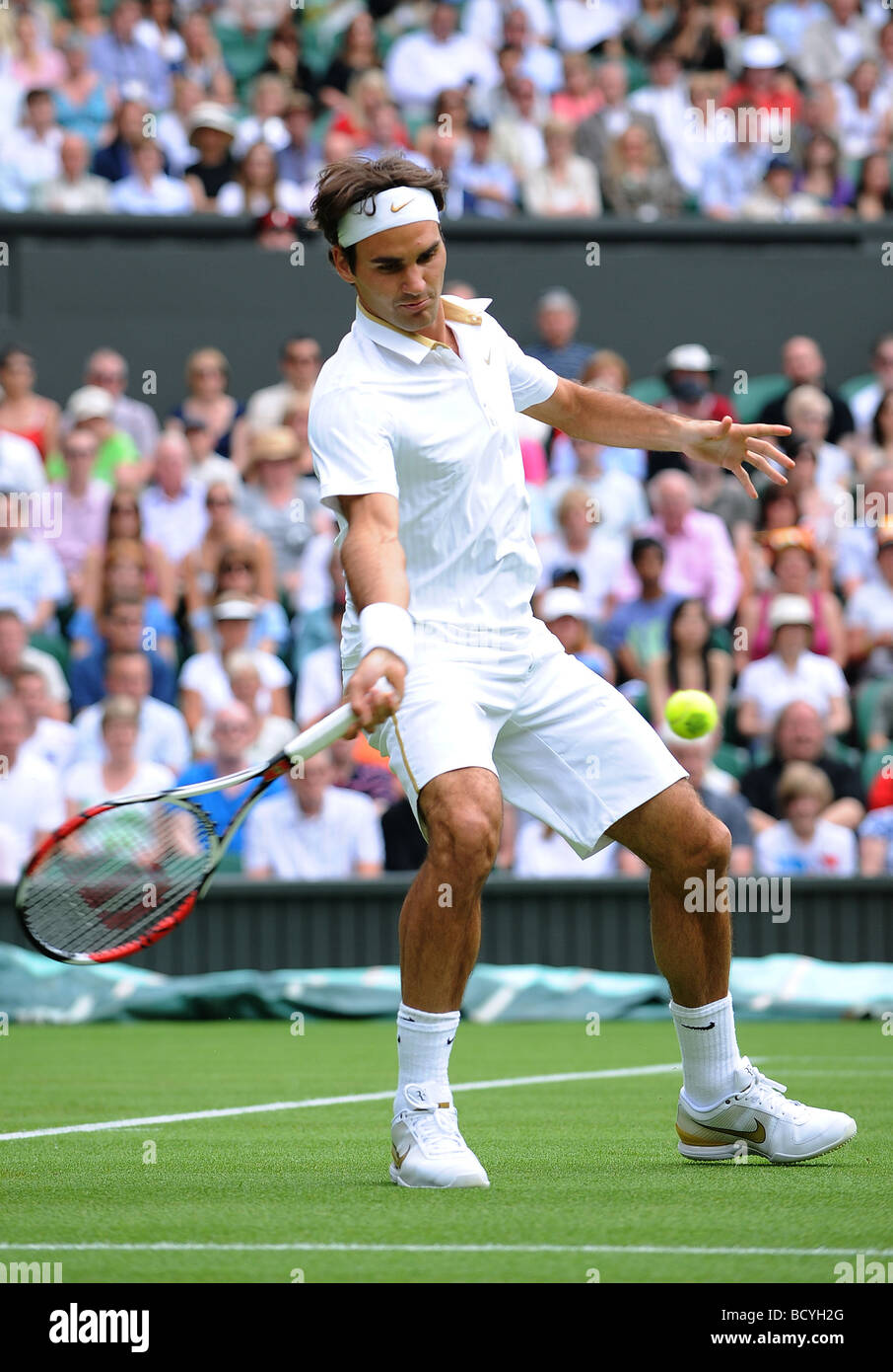 ROGER FEDERER SWITZERLAND WIMBLEDON LONDON ENGLAND 22 June 2009 Stock ...