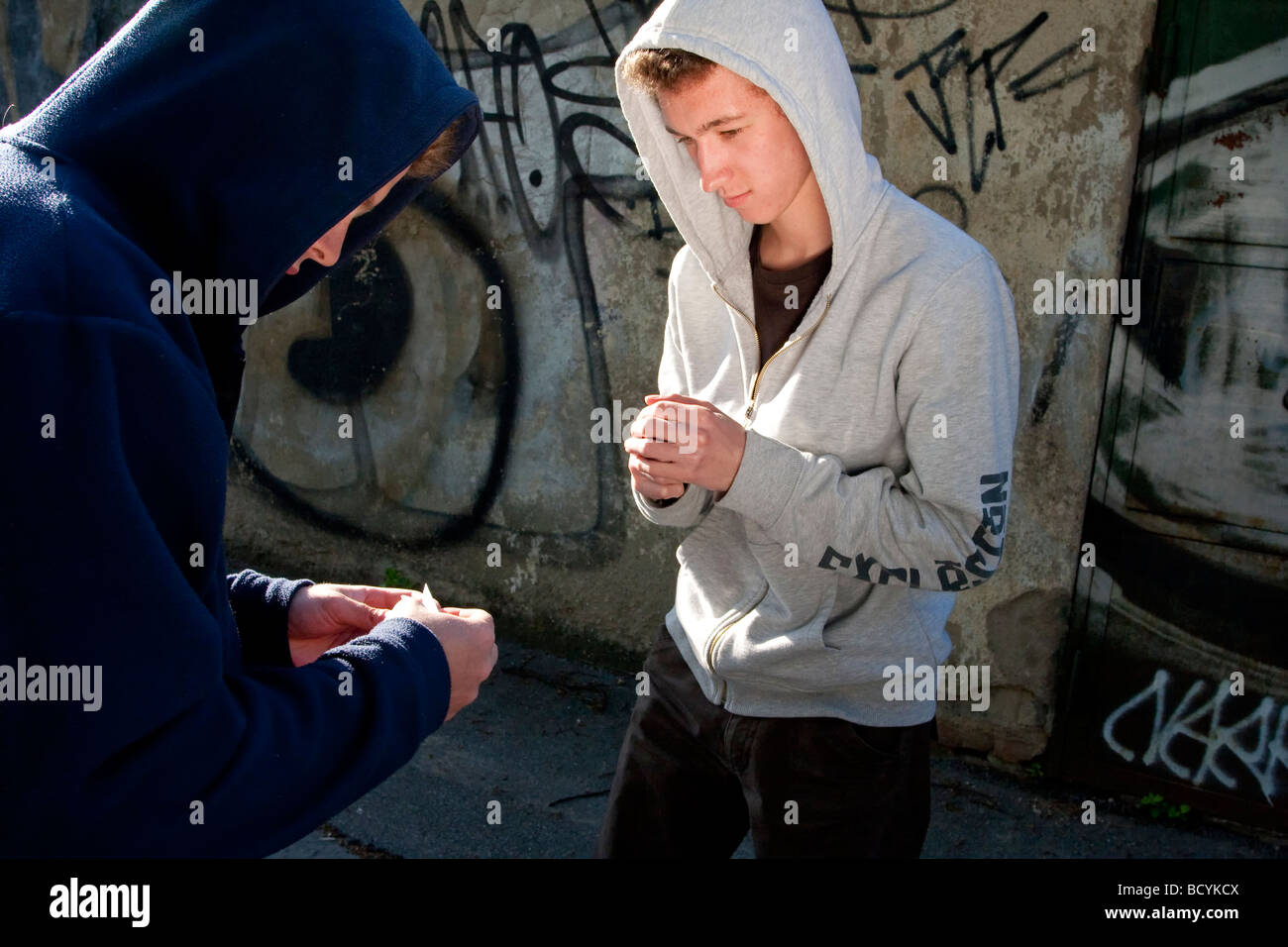Drug dealer and street hi-res stock photography and images - Alamy