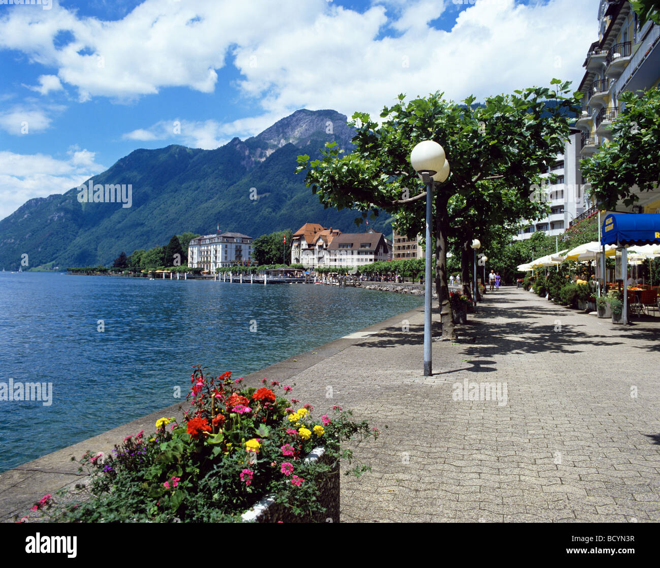 Lakeside promenade at the resort of Brunnen on Lake Lucerne Stock Photo ...
