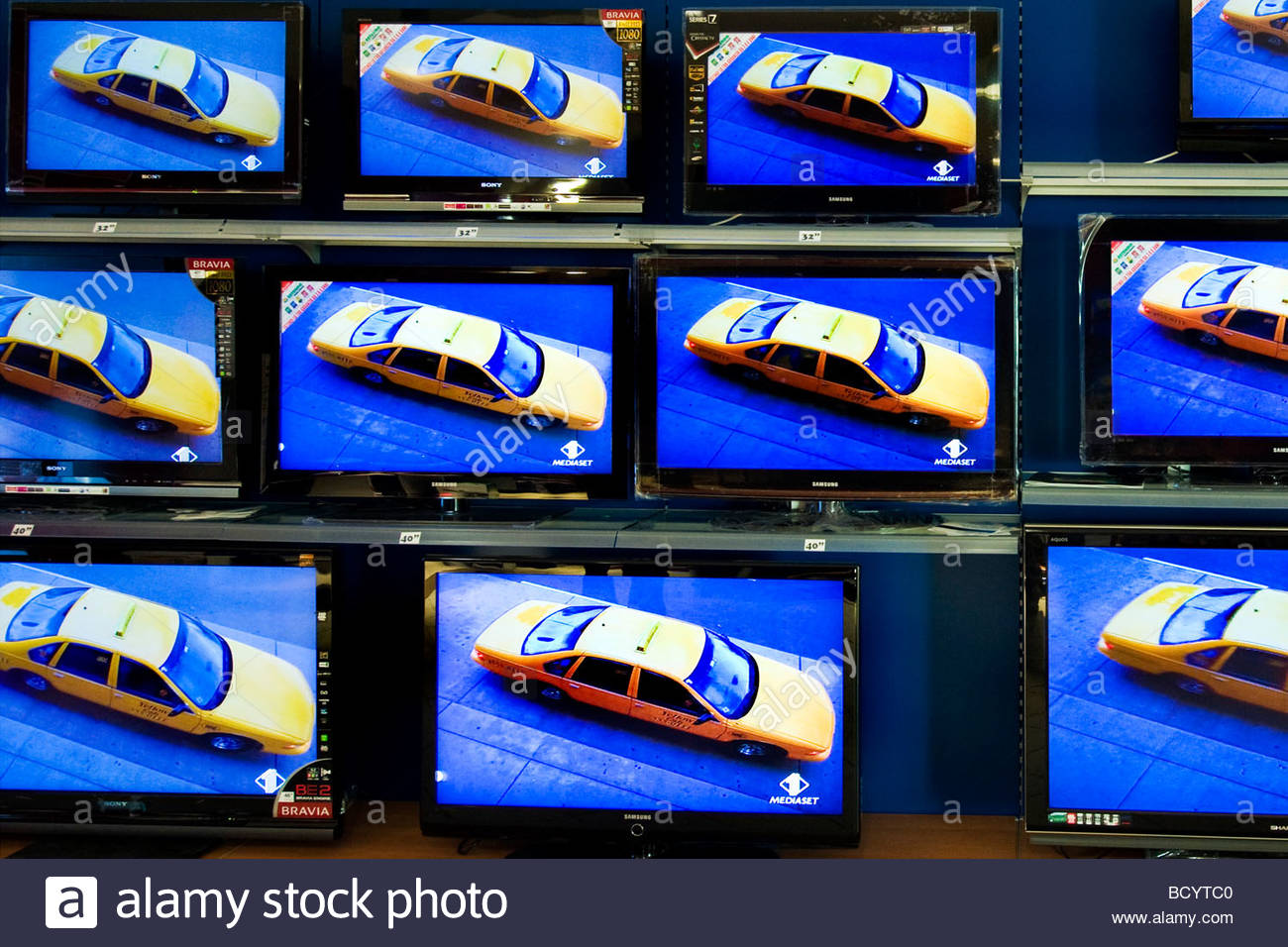 Plasma Screens High Resolution Stock Photography and Images - Alamy