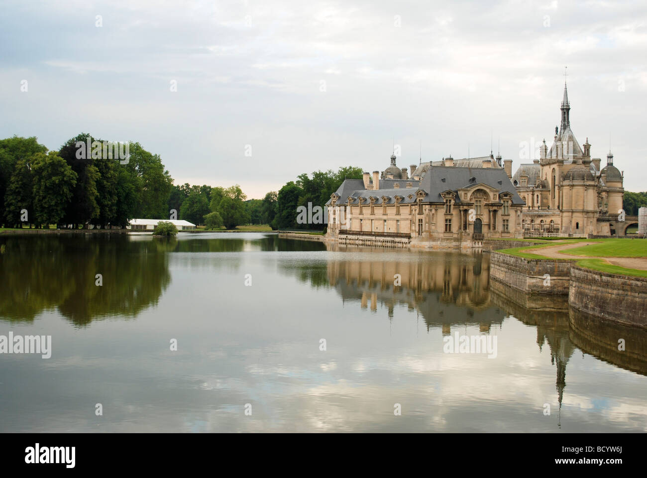 France Chantilly Château de Chantilly Stock Photo - Alamy