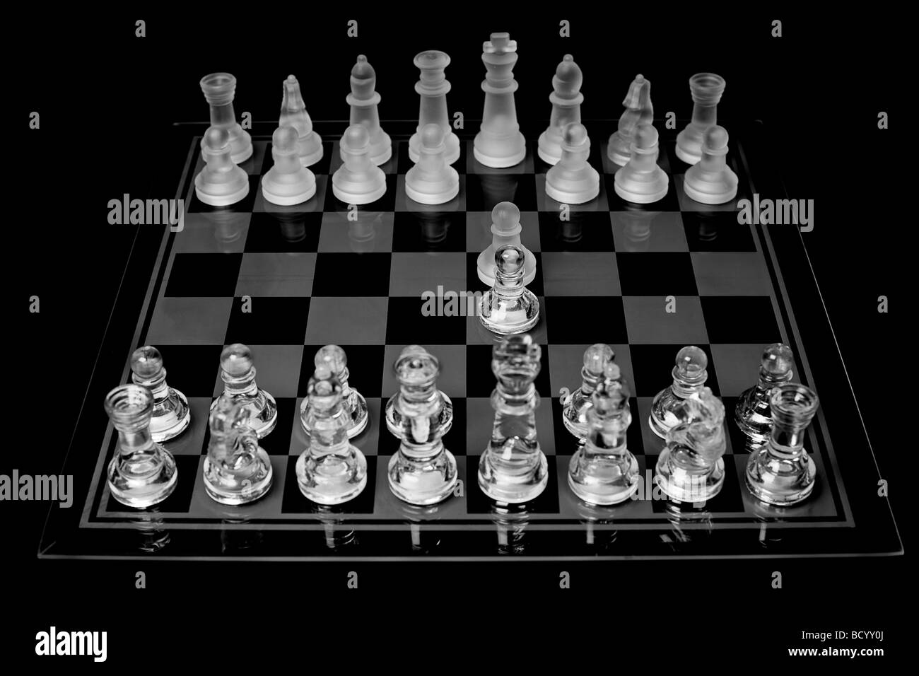 Chess pieces horizontal Black and White Stock Photos & Images - Alamy