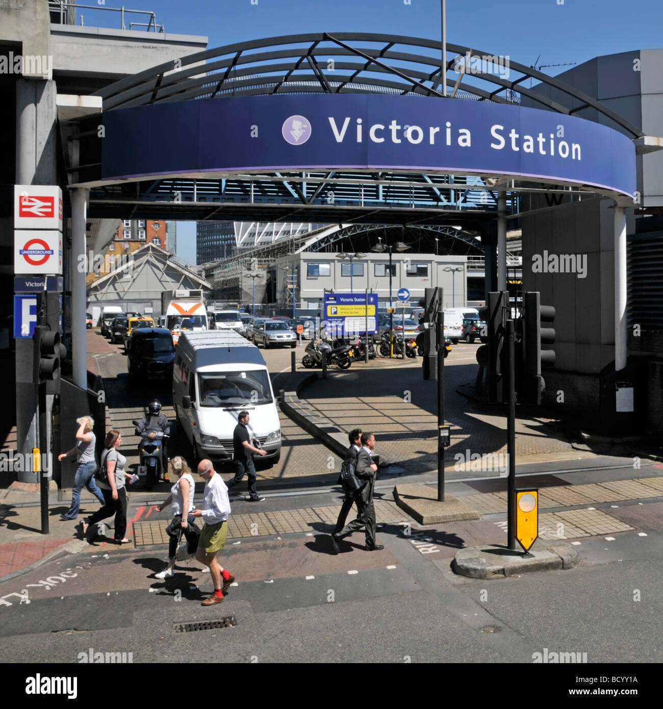 Victoria Railway Station sign above entrance Stock Photo - Alamy