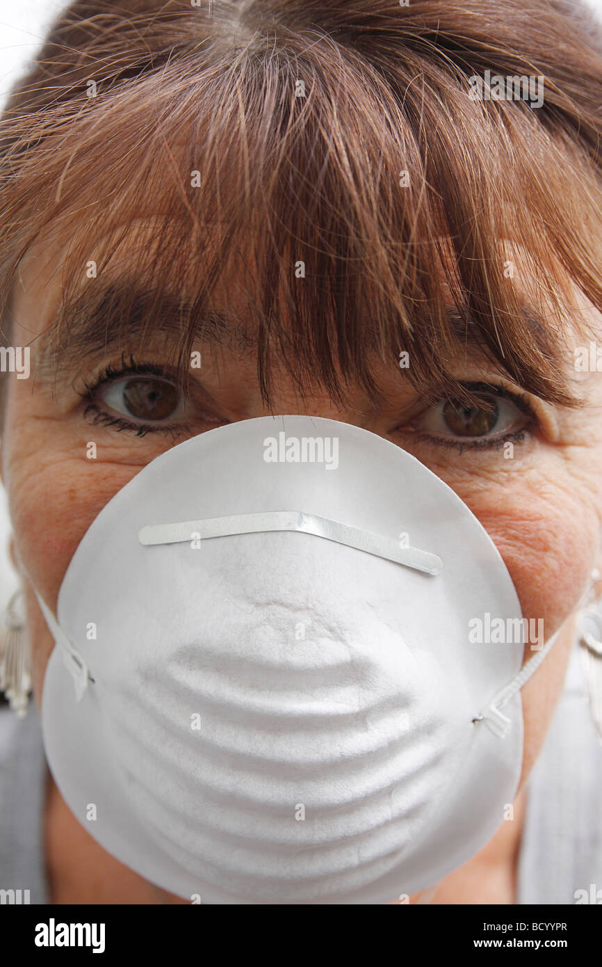 Female filter hi-res stock photography and images - Alamy