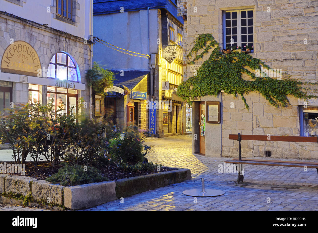 Quimper bretagne brittany france hi-res stock photography and images ...