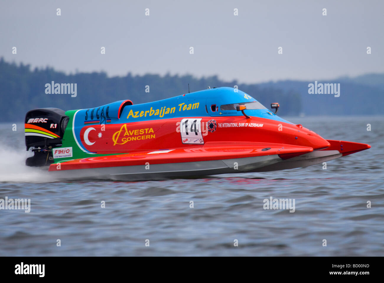 From f1 powerboat world championship hi-res stock photography and ...